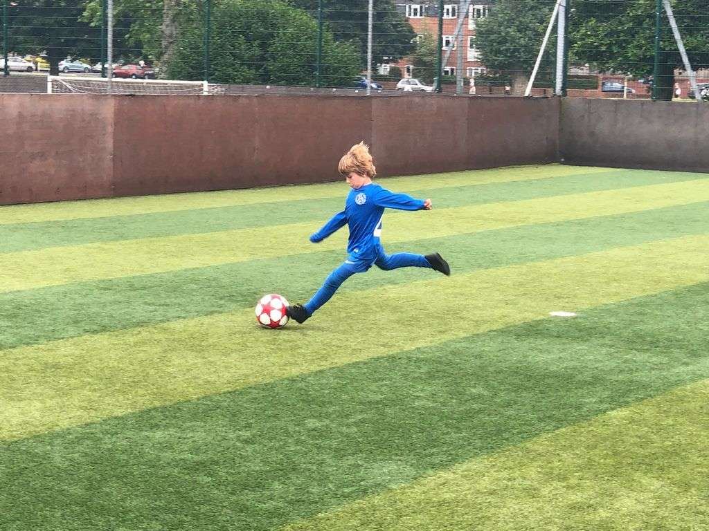 Chiswick - Football - One 2 One Football Coaching - Rocks Lane